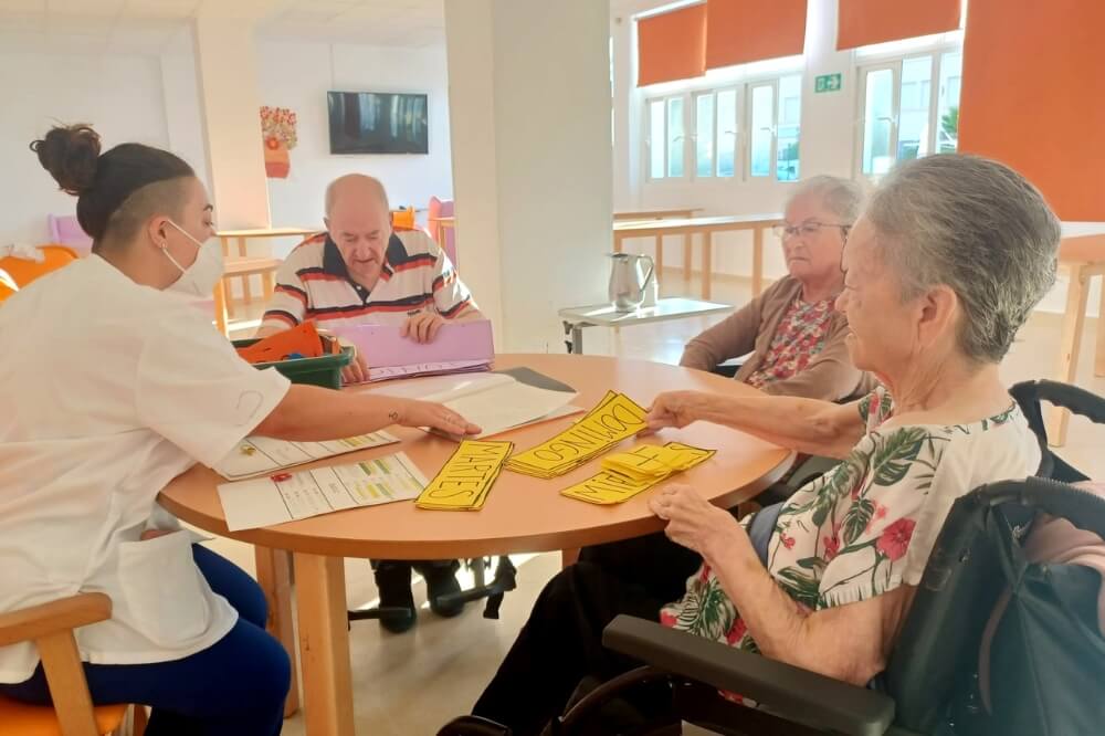 Orientación temporal para personas mayores Mejora calidad de vida | PSICOLOGÍANOVA