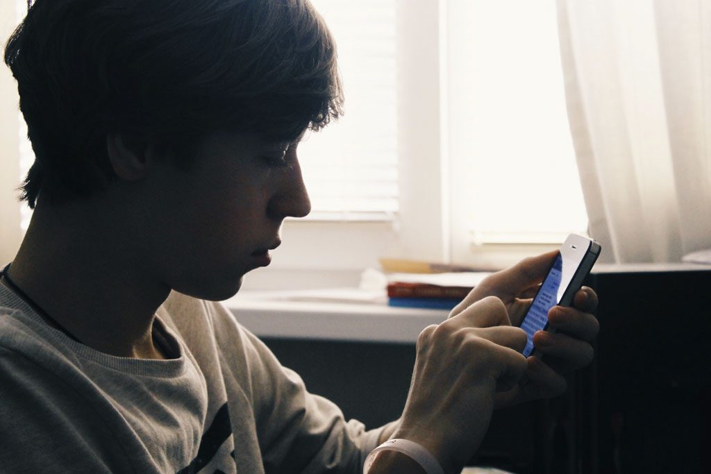 Tratamiento de adicción móvil en adolescentes Estrategias efectivas ...